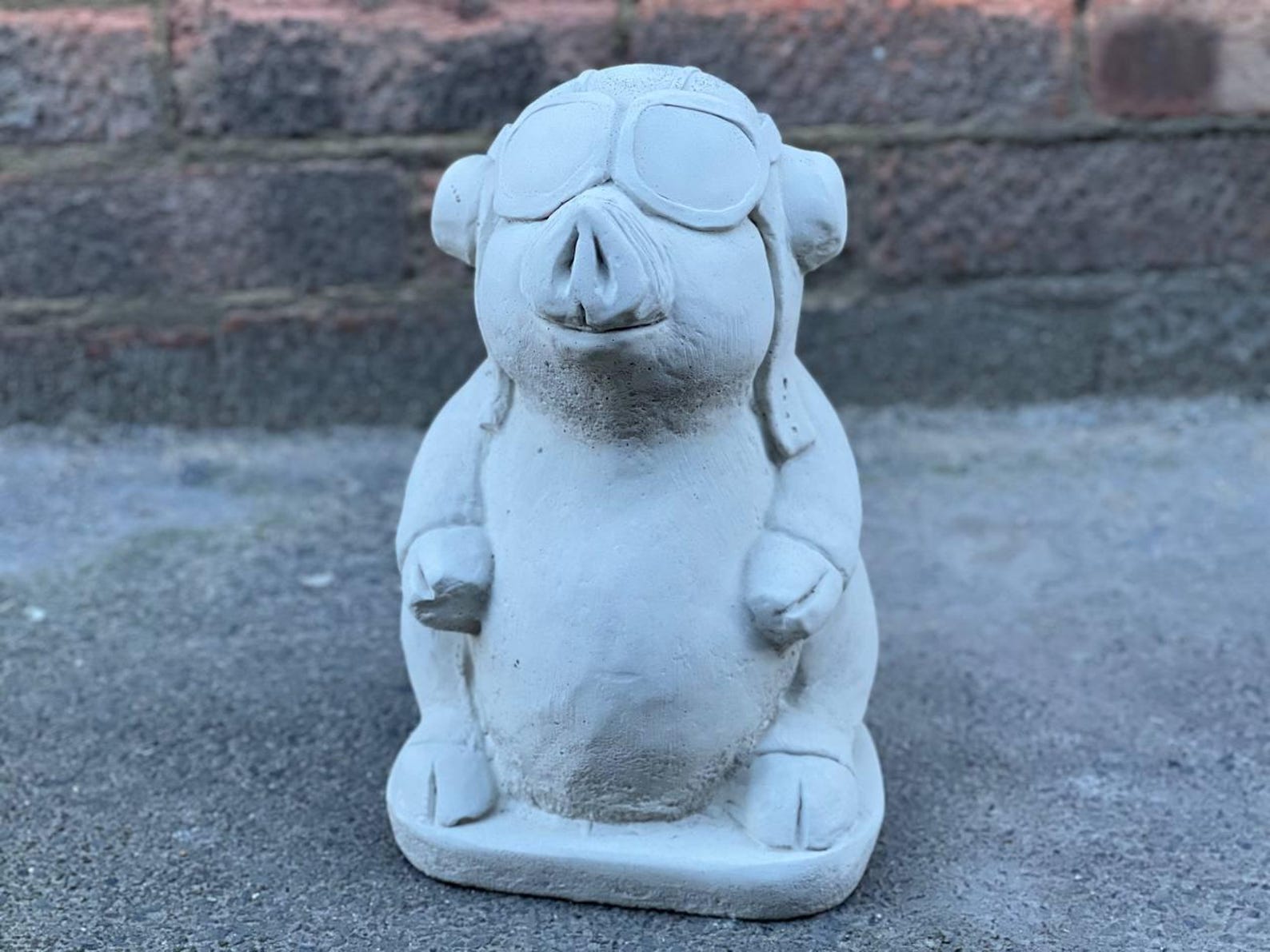 Stone Pig Statue Farm Animal Concrete Sculpture Aviator Pig Garden ...