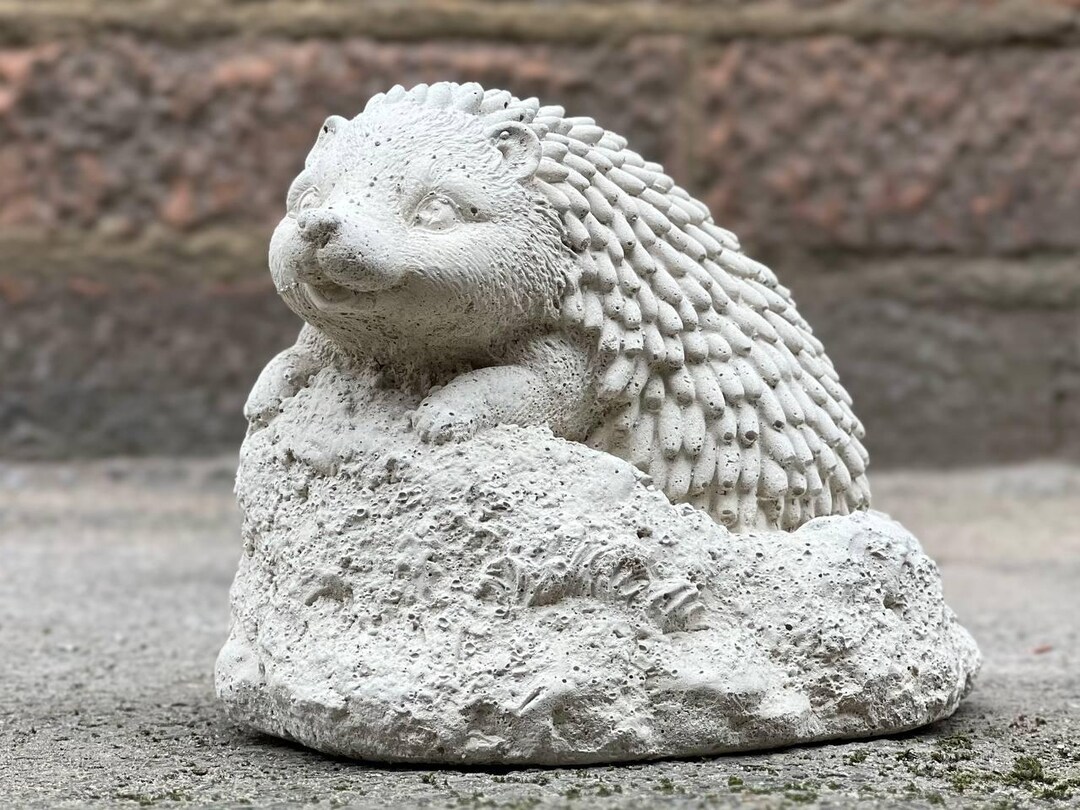 Amazing Hedgehog Statue Outdoor Wildlife Sculpture Stone Garden and ...