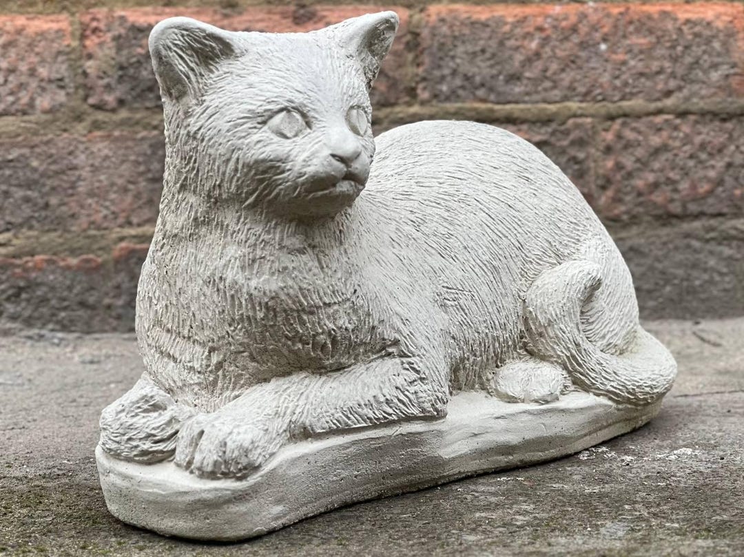 Amazing Kitty Figurine Stone Relaxing Cat Statue Outdoor Kitten ...