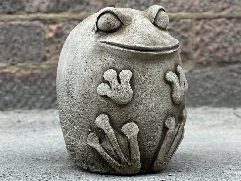 Stone Frog Statue Cement Frog Figurine Concrete Animal Sculpture ...