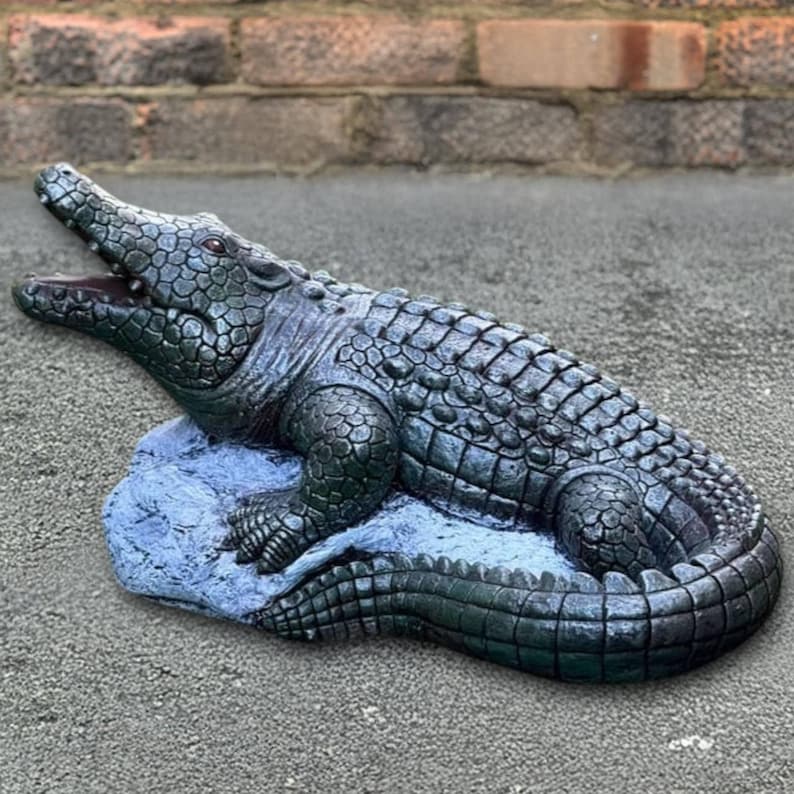 Realistic Concrete Alligator Statue Stone Crocodile Pond Sculpture ...