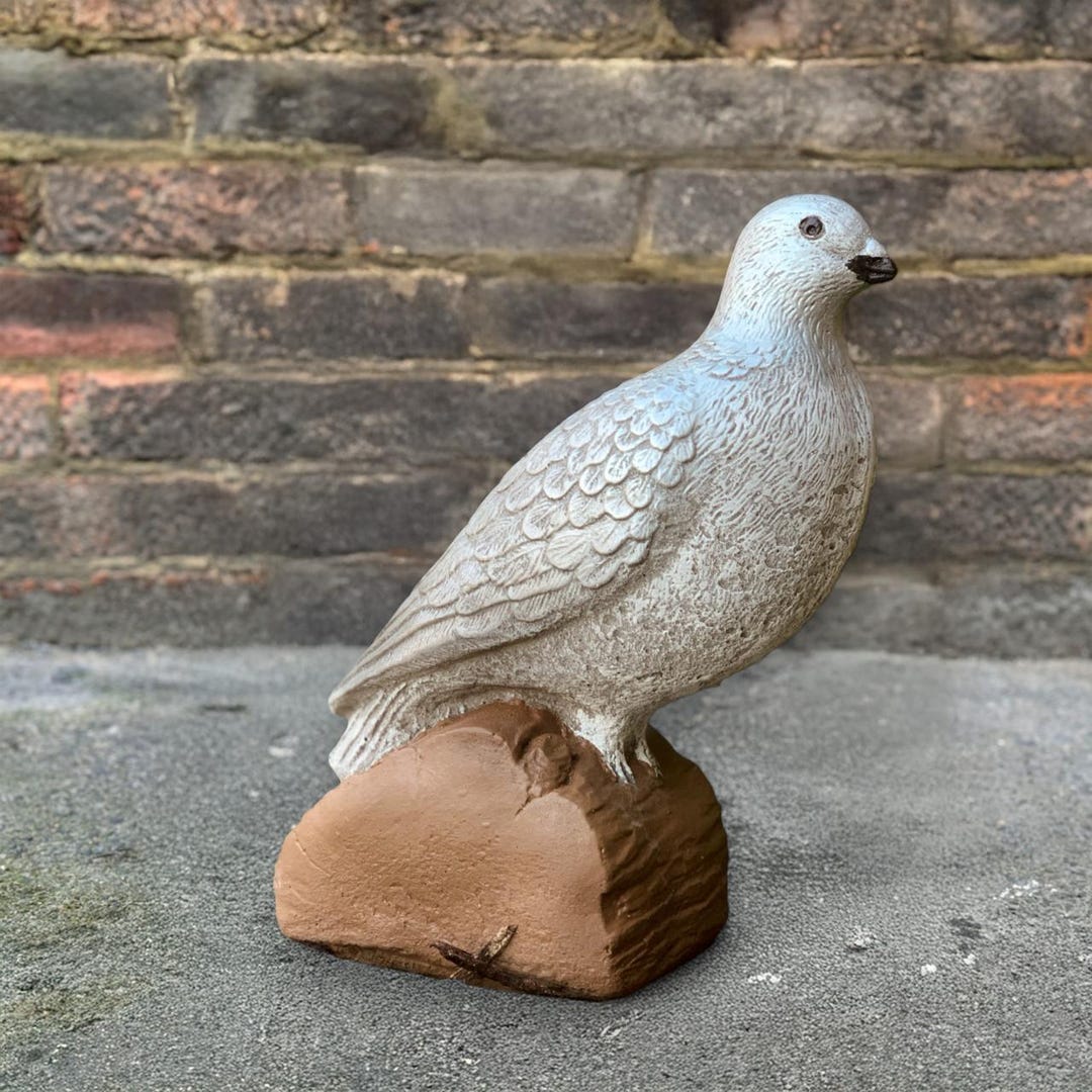 Concrete Dove Statue Stone Pigeon Sculpture Cement Peace Bird Figurine ...
