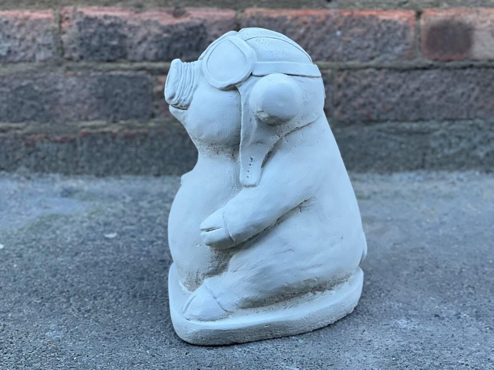 Stone Pig Statue Farm Animal Concrete Sculpture Aviator Pig Garden ...