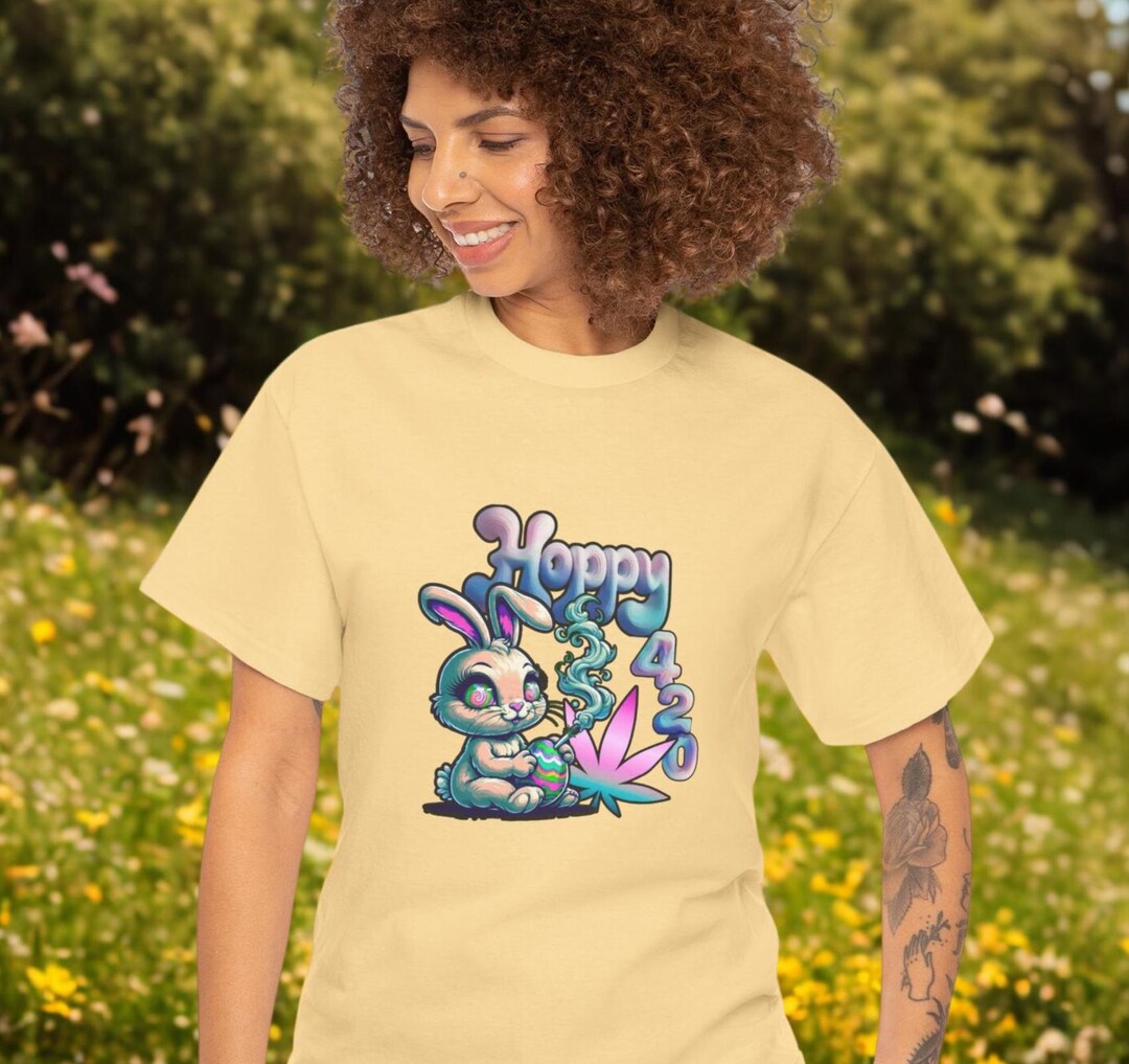 HOPPY 420 Funny Stoner Easter Bunny Tee Marijuana 4/20 Weed Lover Gift ...