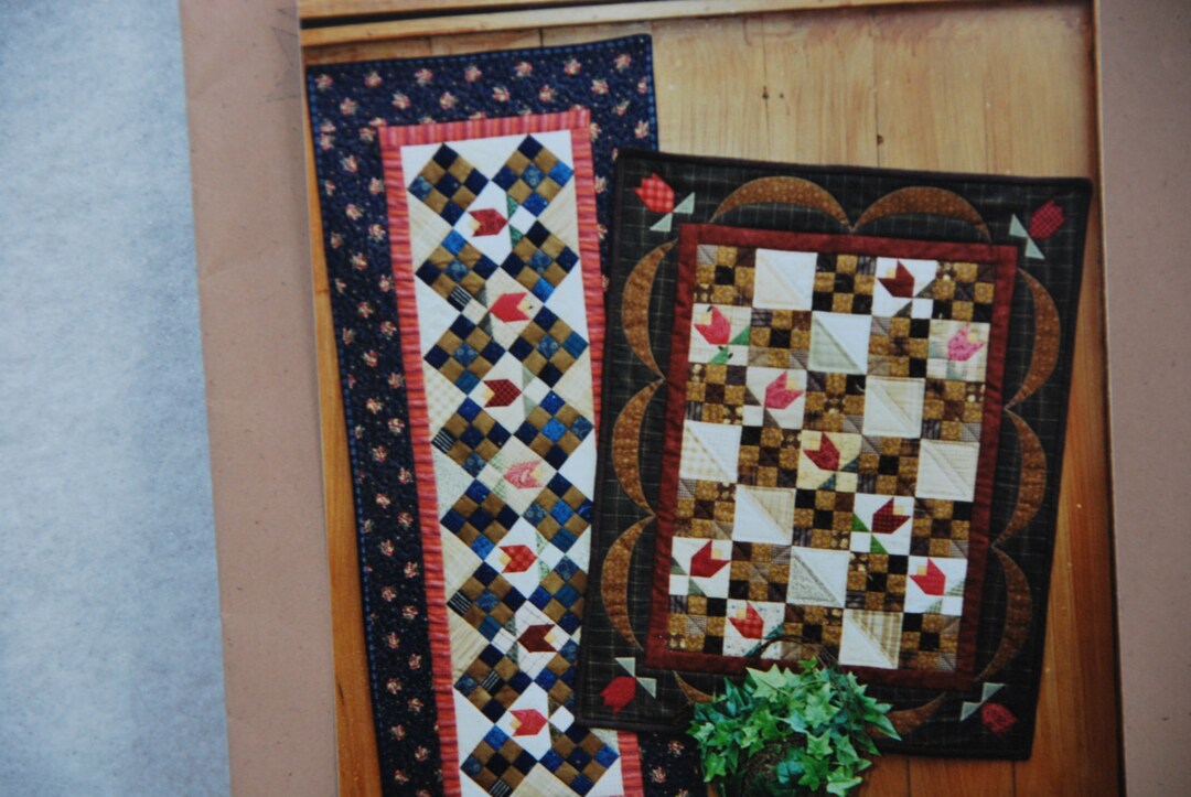 Tulip Fields Quilt Pattern Joined at the Hip Wall Quilt Table Runner - Etsy