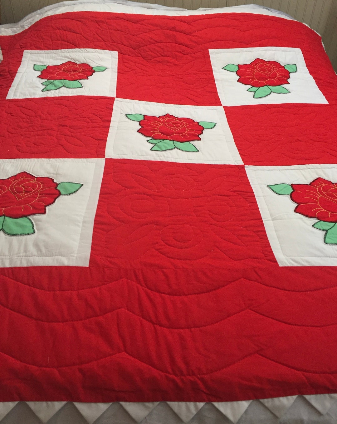 Hand Sewn Red Roses Quilt Prairie Point Edge 69x72 - Etsy