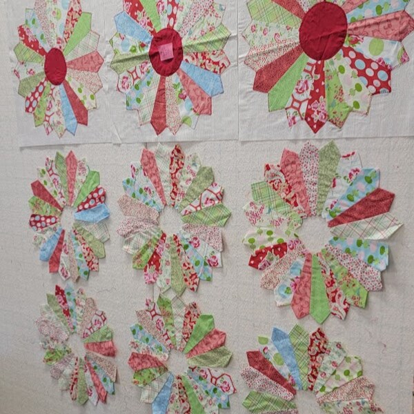 Dresden Plate Quilt - Etsy