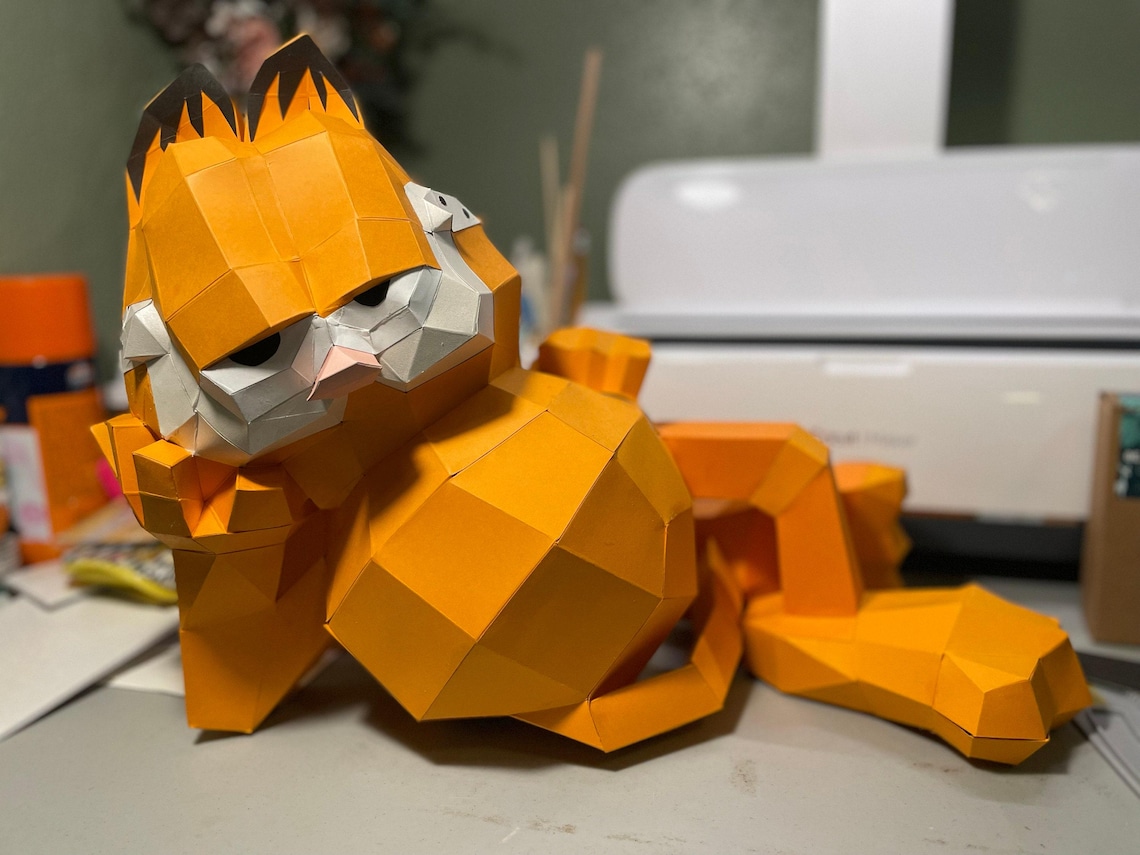 Garfield Papercraft Template | 3D Low Poly Cartoon Cat Model PDF | Fun ...