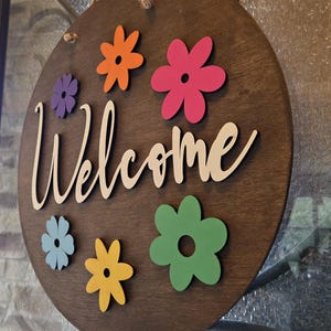 Spring Welcome Sign, Door Hanger, Raised Design, 16 Round Colorful ...
