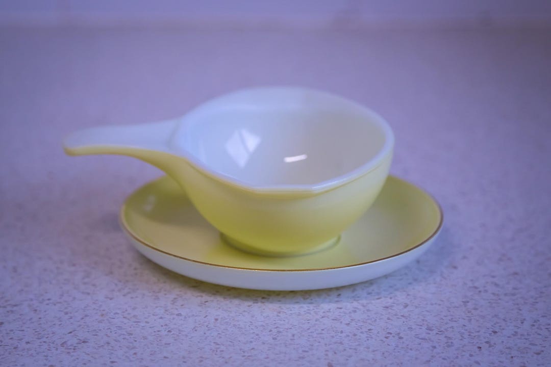 Rare Vintage Gravy Boat With Matching Underplate – Soft Yellow & White ...