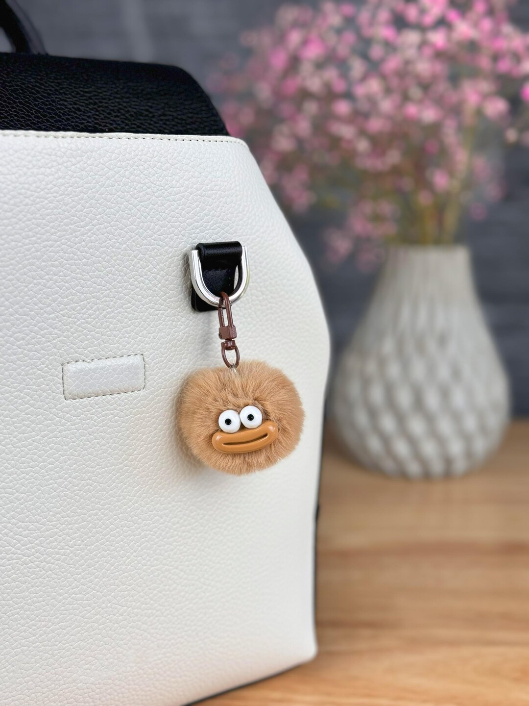 Brown Fur Keychain 2-3 Inch 6 Colors Fluffy Pom Pom Keyring, Cute Face ...