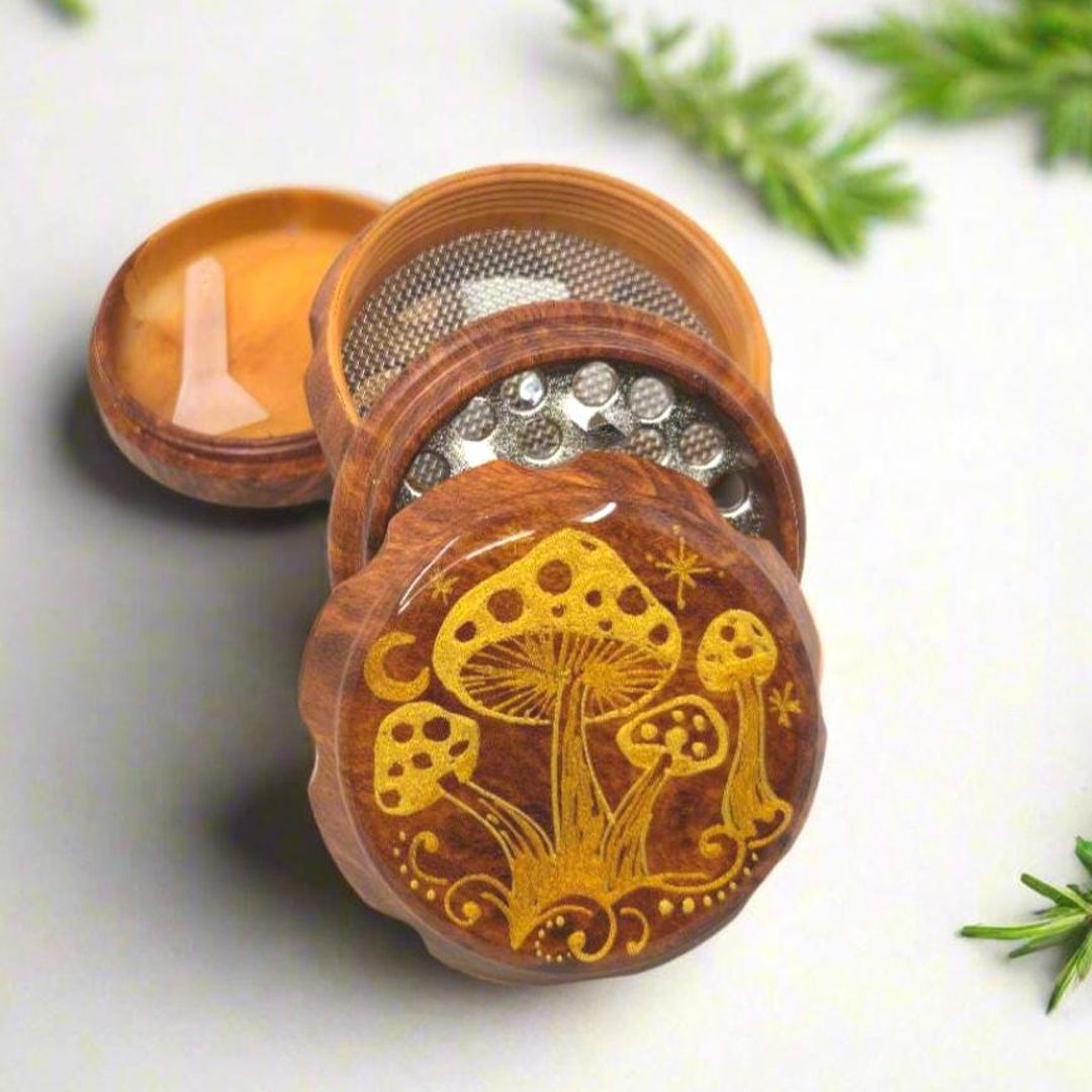 Small 4 Part Herb Grinder With Pollen Catcher. Hand Painted Mushrooms ...