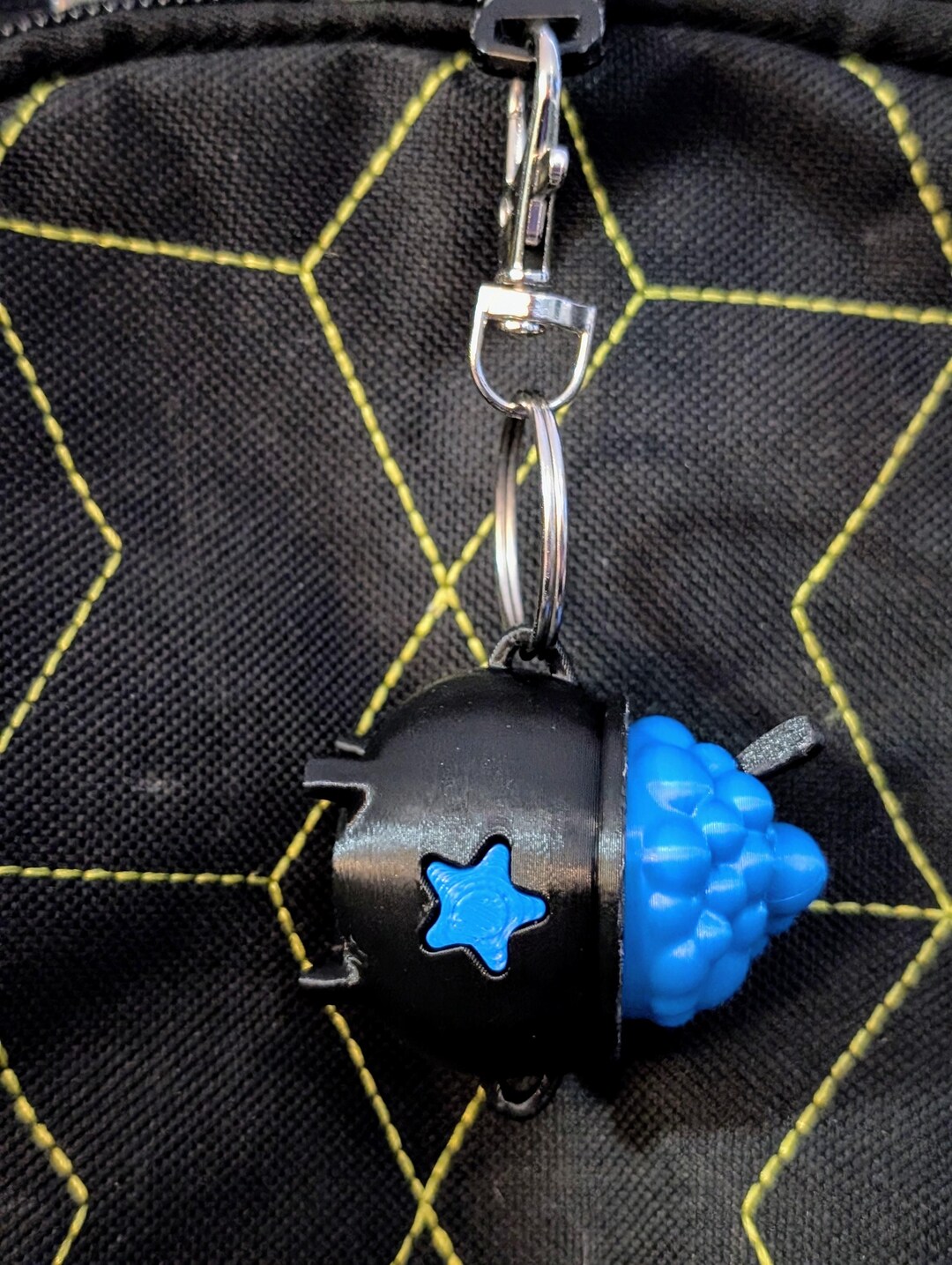 Bubbling Cauldron Fidget Keychain – Stress Relief Toy - Witchcraft and ...