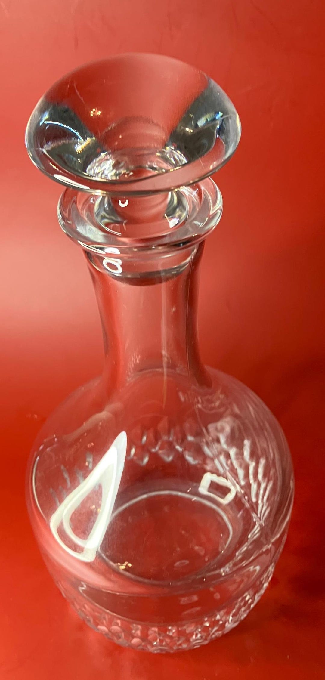 Clear Glass Decanter, With Smooth Oval Glass Lid. 27cm in Height ...