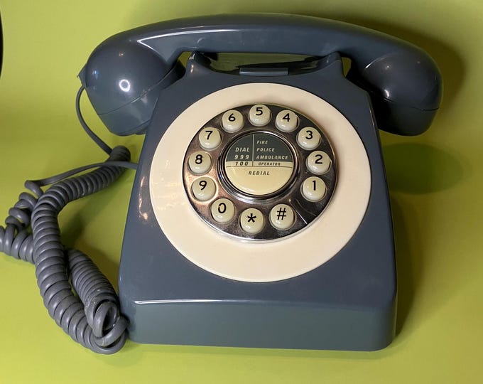 Retro Telephone Vintage Style Cord Phone With Push Button Old Fashioned ...