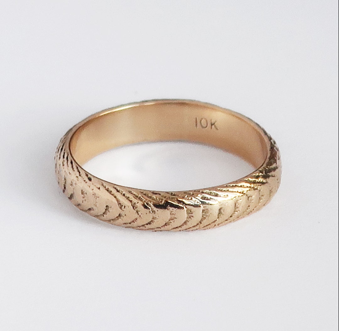 10K Yellow Gold Cuttlefish Cast Ring, US Size 4.5 - Etsy