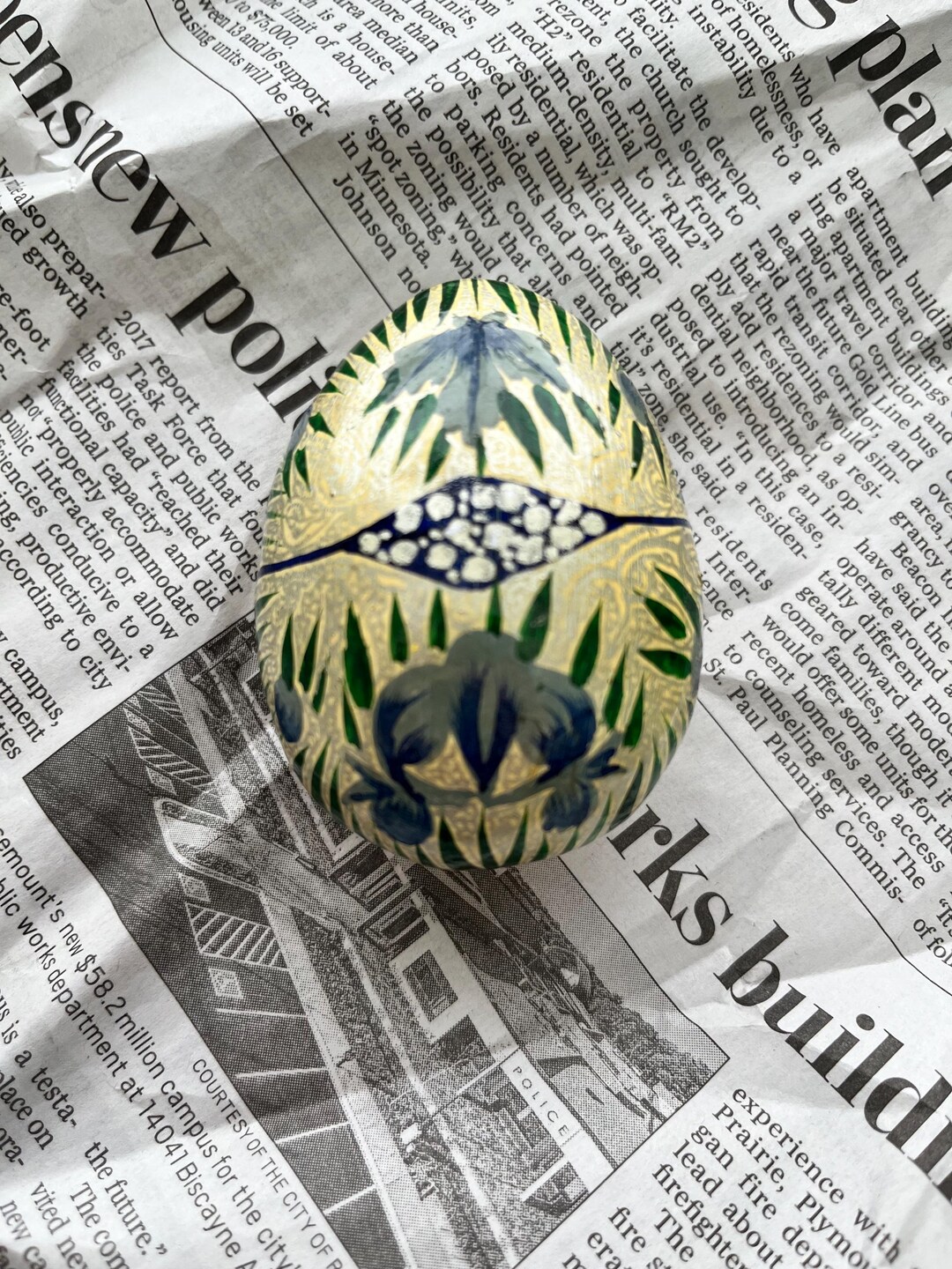 Floral Egg Shaped Hand Painted Paper Mache Lacquered Trinket Box Made ...
