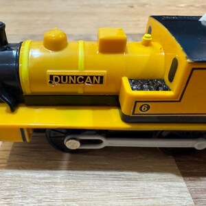 Vintage TOMY Trackmaster Thomas & Friends duncan 2006 Motorized Train ...