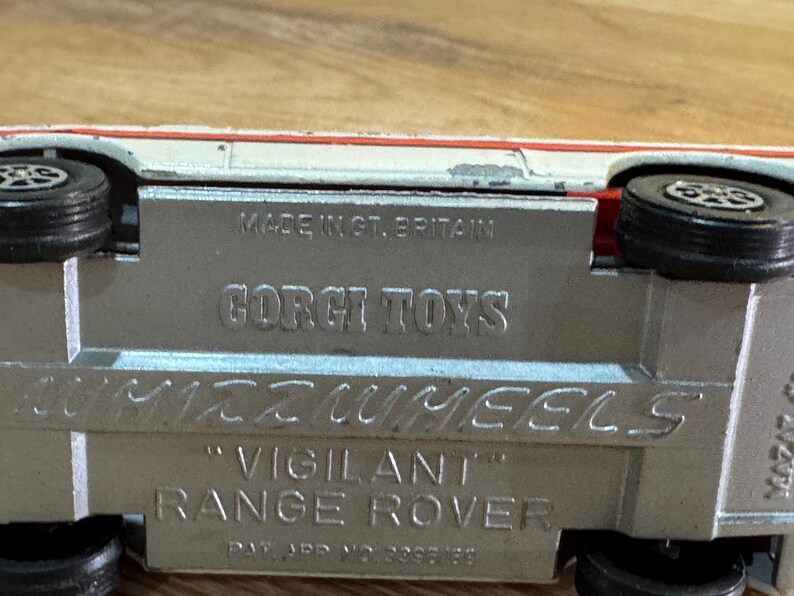 Corgi Toys #367 Vigilant Range Rover Whizzwheels - 1970s Vintage ...