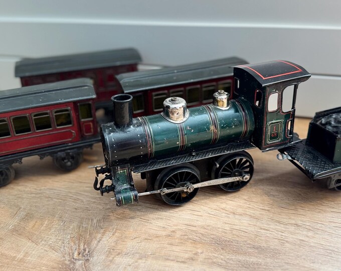 Prewar Bing Gauge 1 Train Set: German Tinplate Clockwork Locomotive ...