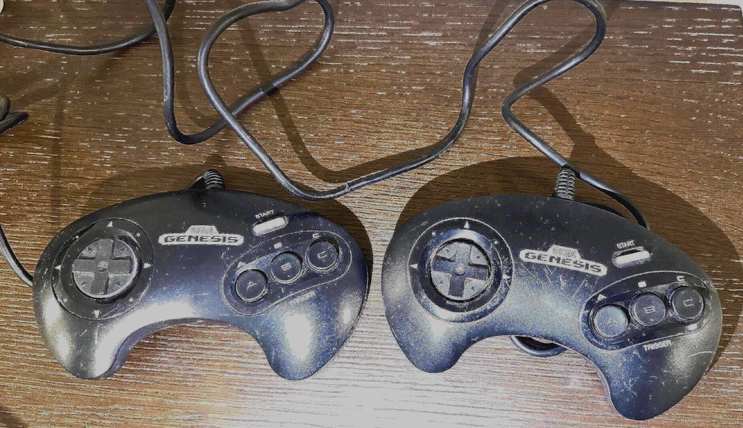 Original Sega Genesis 3 Button Controller Black OEM Model No. 1650 ...