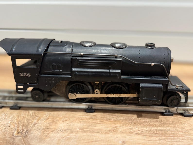 Prewar Lionel 258 Steam Locomotive & 1689W Whistle Tender | C7 ...