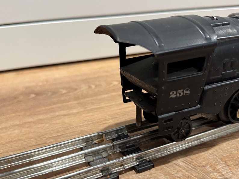 Prewar Lionel 258 Steam Locomotive & 1689W Whistle Tender | C7 ...