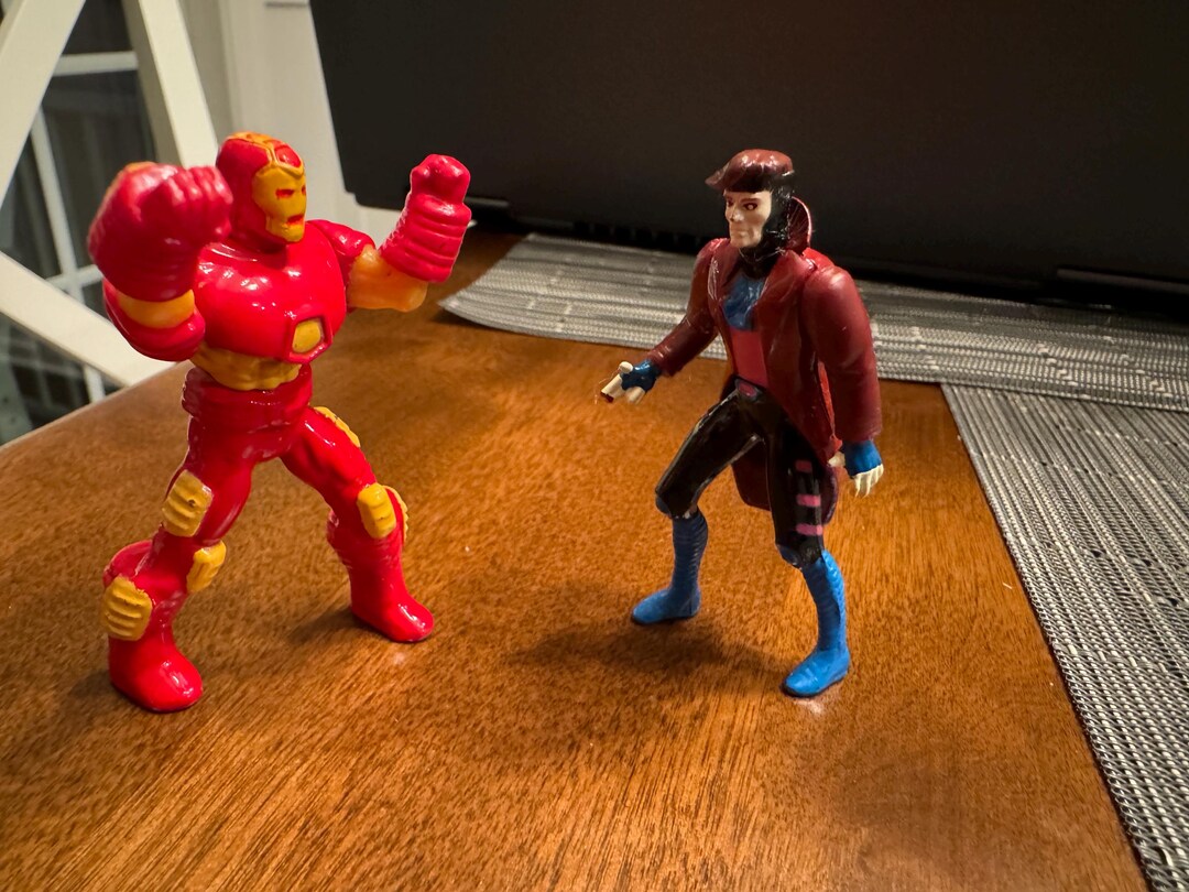 Vintage Marvel Diecast Action Figures: 2” Gambit & Iron Man - Etsy