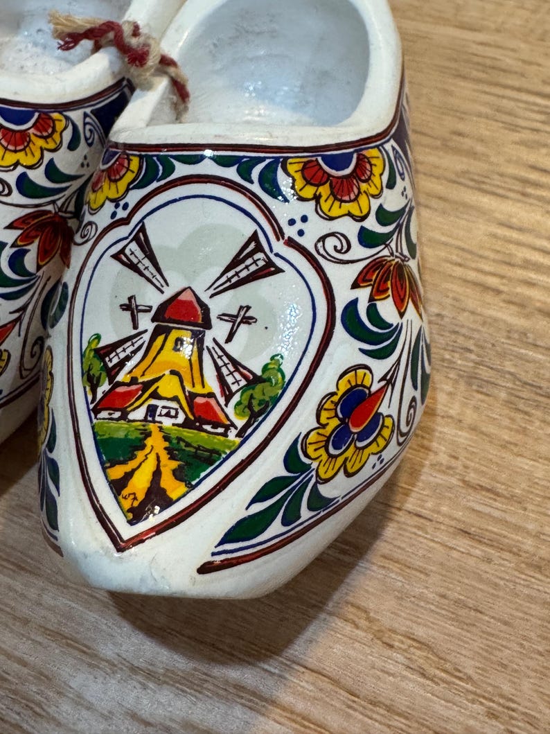 Vintage Dutch Wooden Clogs – “holland” Souvenir Pair – Hand-painted ...