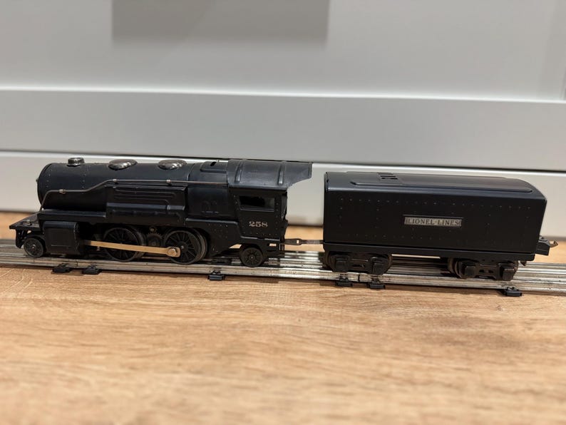 Prewar Lionel 258 Steam Locomotive & 1689W Whistle Tender | C7 ...