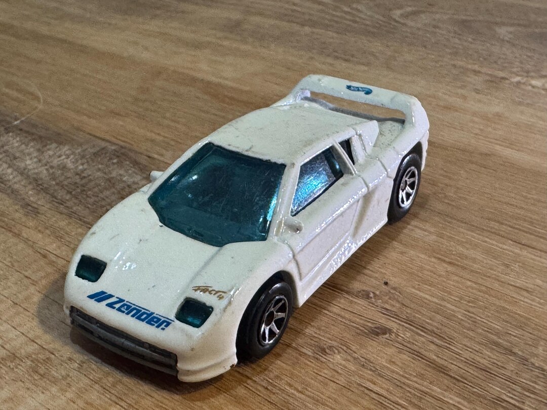 Vintage 1986 Matchbox Ford RS200 Diecast Car - Pirelli Livery, #7 (1:55 ...