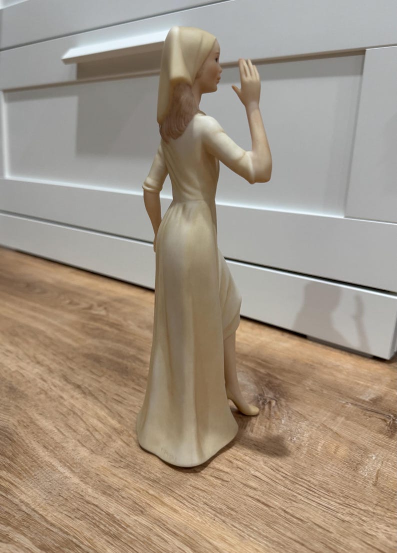 Goebel Happy Princess Porcelain Figurine Signed Laszlo Ispanky | AS IS ...
