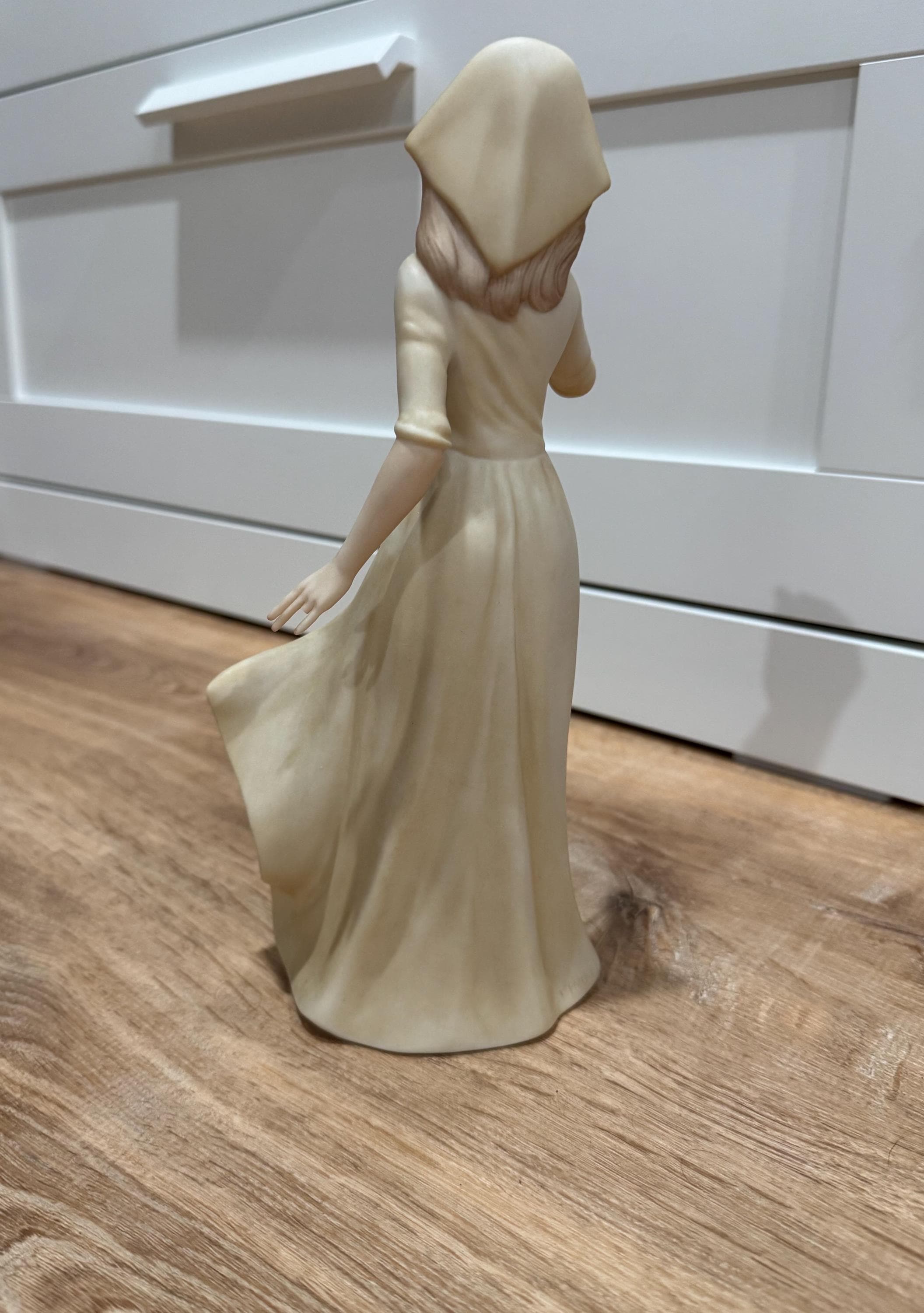 Goebel Happy Princess Porcelain Figurine Signed Laszlo Ispanky | AS IS ...