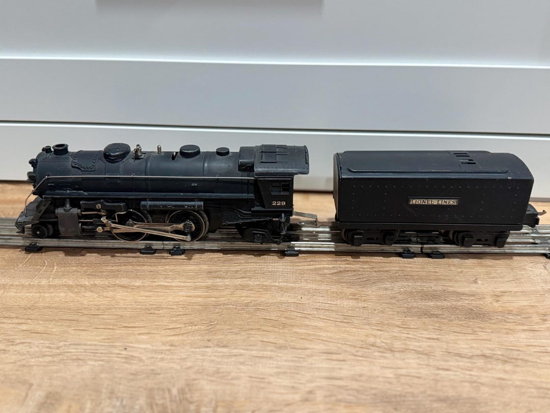 Prewar Lionel 229 Steam Locomotive & 2689W Tender | C7 | Powers Runs ...
