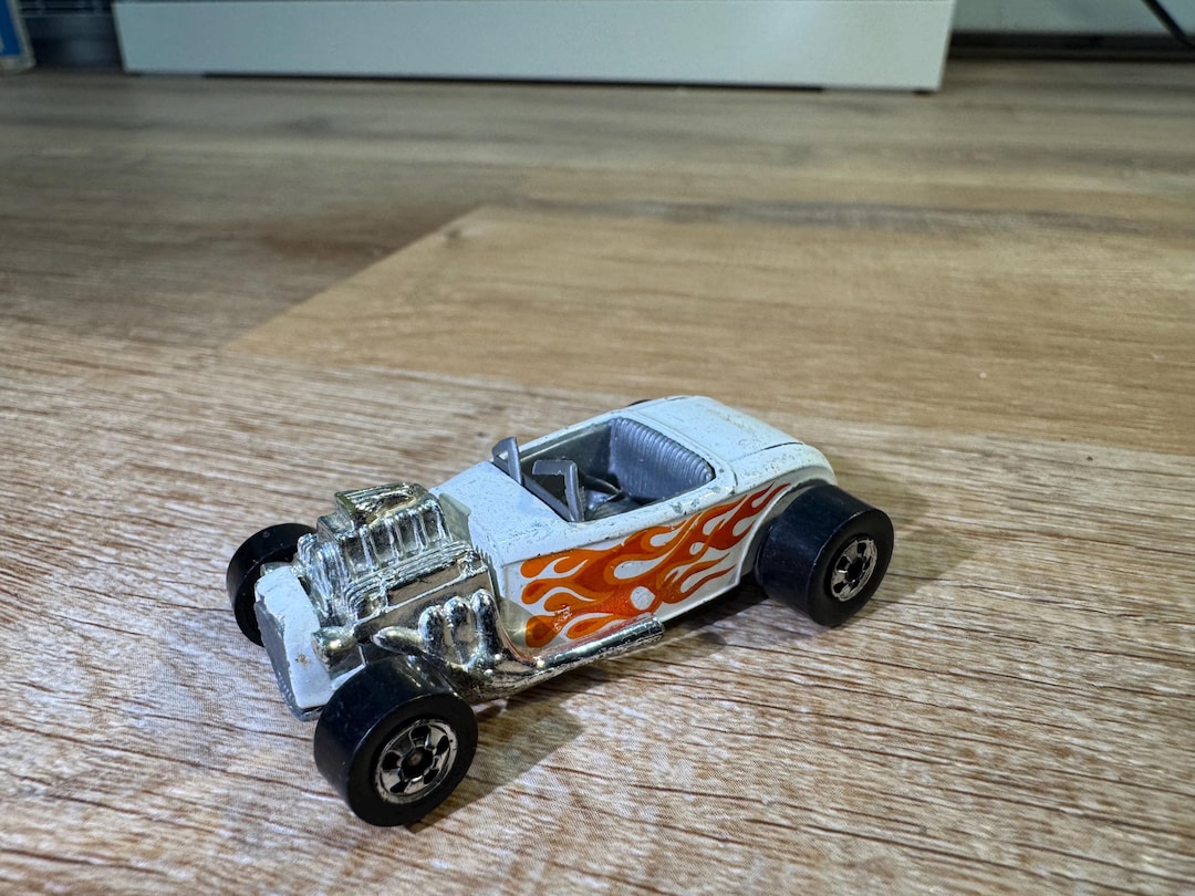 Vintage 1975 Hot Wheels Ford Roadster- Hot Wheels Roadster White With ...