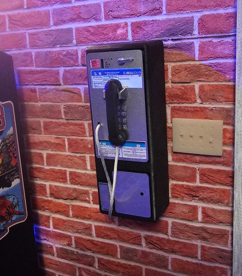 1:6 Scale Payphone for 12" Figures. Scaled to Replicade / New Wave Toys ...