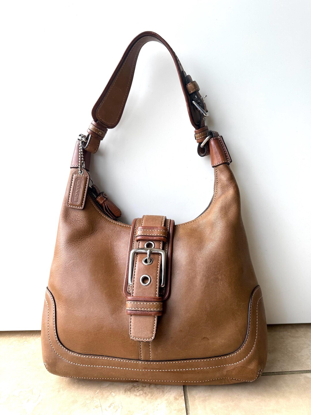 COACH Vintage Hamptons Hobo Shoulder Purse Bag in Light Tan Leather ...