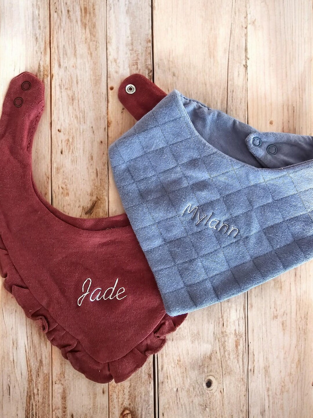 Small Personalized Triangular Bib 2 Colors to Choose From - Etsy