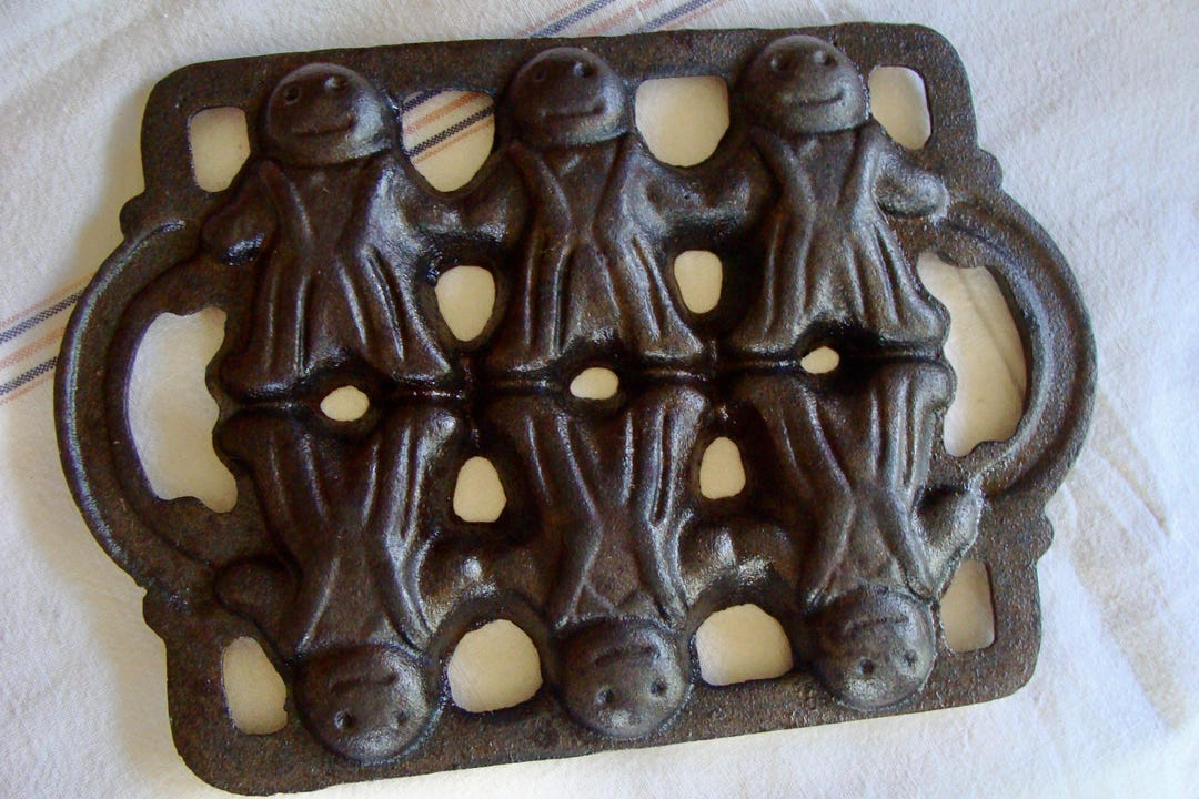 Rare Antique Farmhouse Cast Iron Gingerbread Mold in Great Condition - Etsy