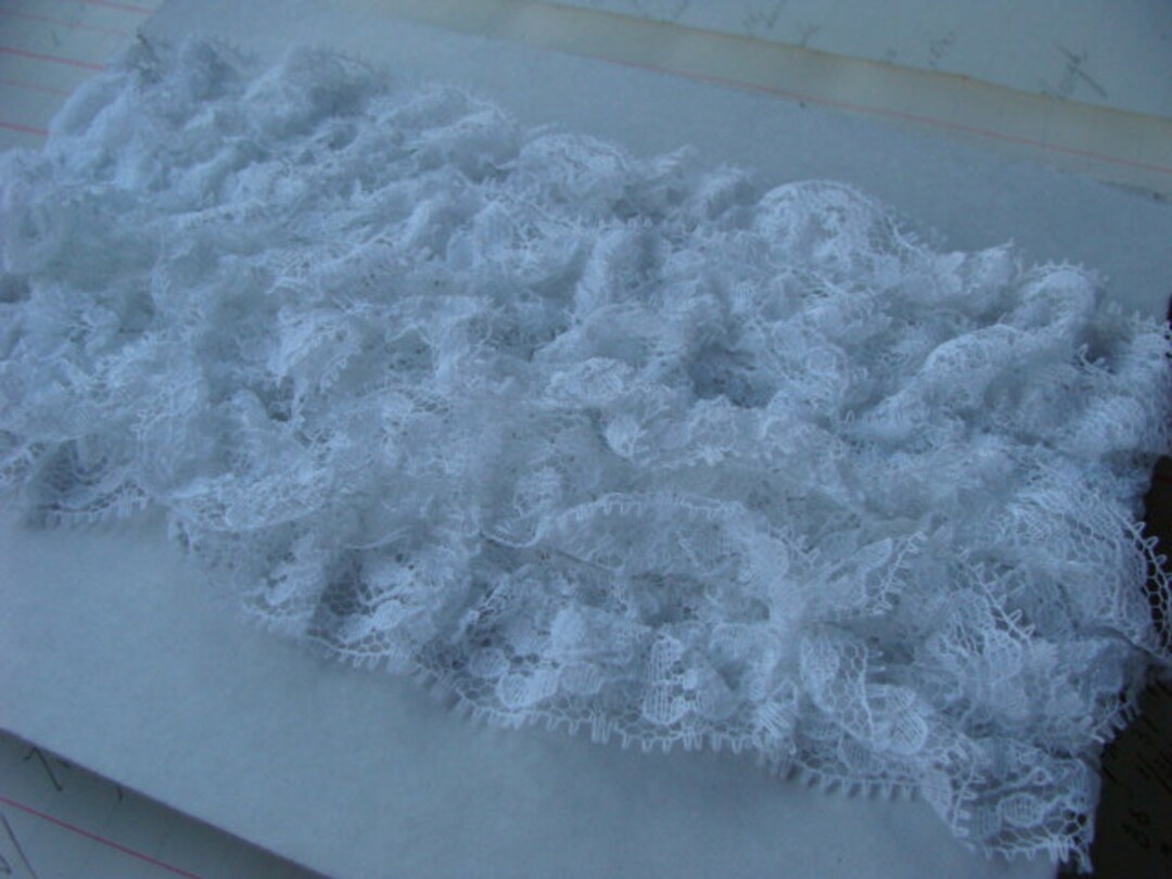 Darling Bolt of Vintage Ruffled Lace Yardage 5 1/2 Yards - Etsy