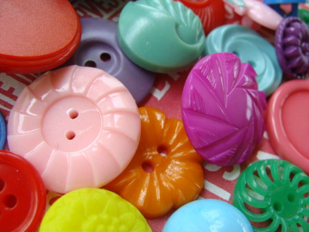 2 Dozen Vintage Buttons Beautiful Happy Colorful Bright - Etsy