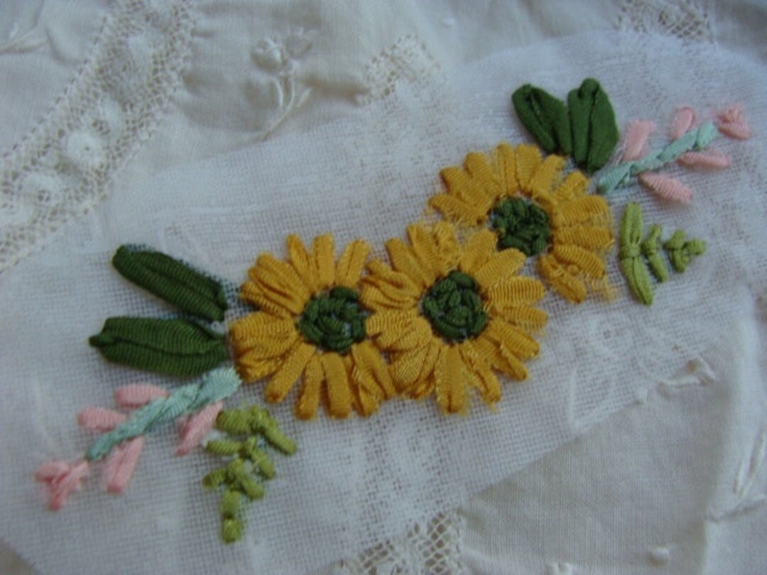 Beautiful Vintage Ribbon Embroidery Appliqué Unused Condition - Etsy