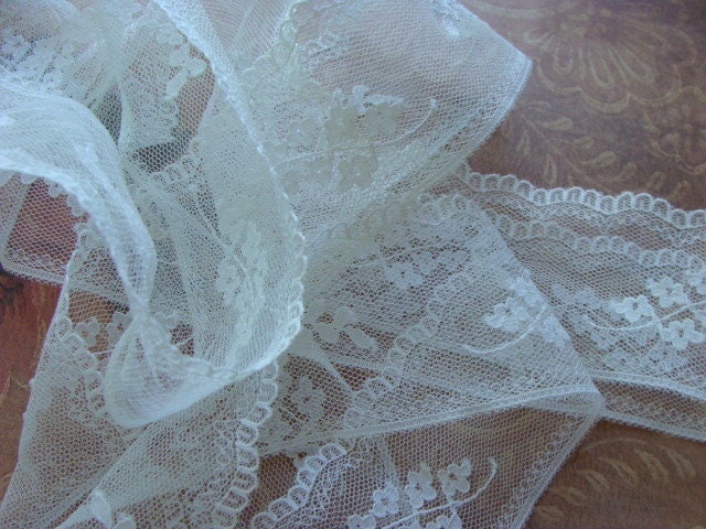 Soft Very Pretty Ivory Vintage Feminine Lace - Etsy