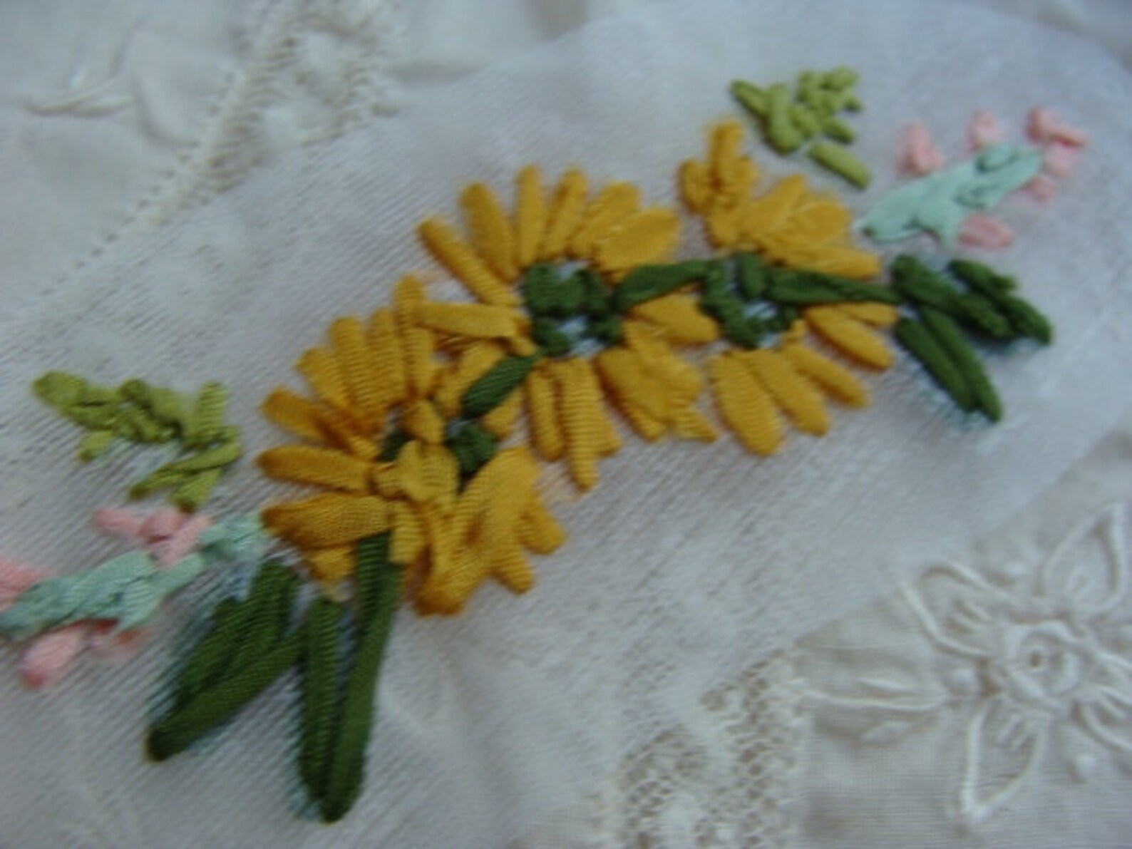 Beautiful Vintage Ribbon Embroidery Appliqué Unused Condition | Etsy