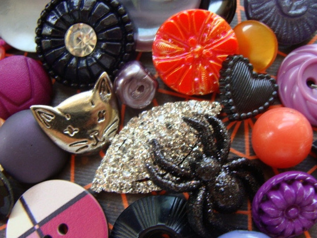 2 Dozen Vintage Gothic Glass Rhinestone Cat Black Heart and Spider ...