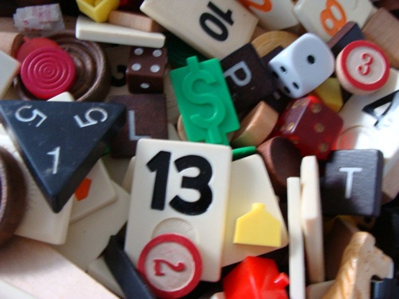 16 Vintage Wooden and Plastic Game Pieces - Etsy