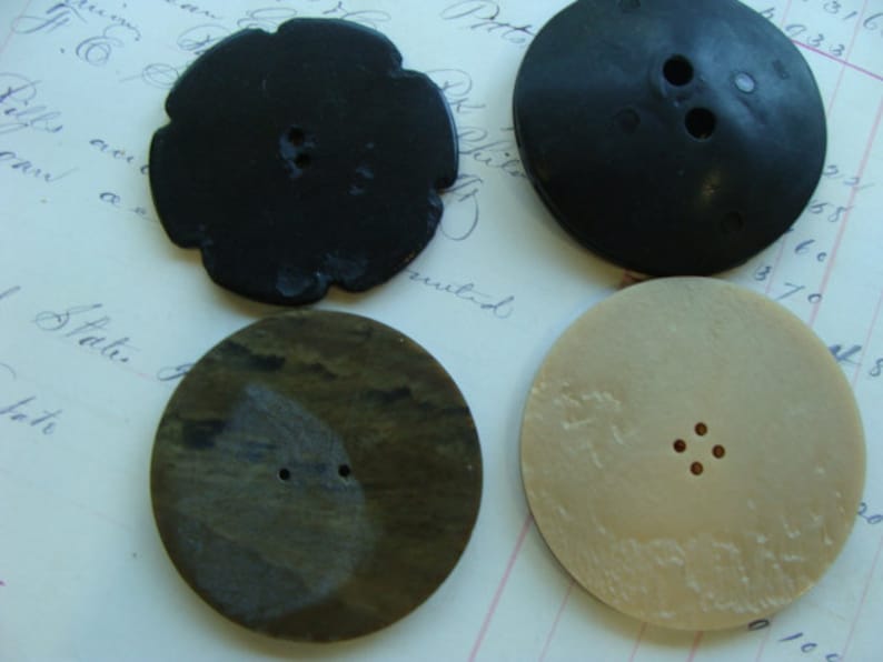 Vintage Huge Buttons I Love Big Buttons and I Cannot Lie N0764 - Etsy