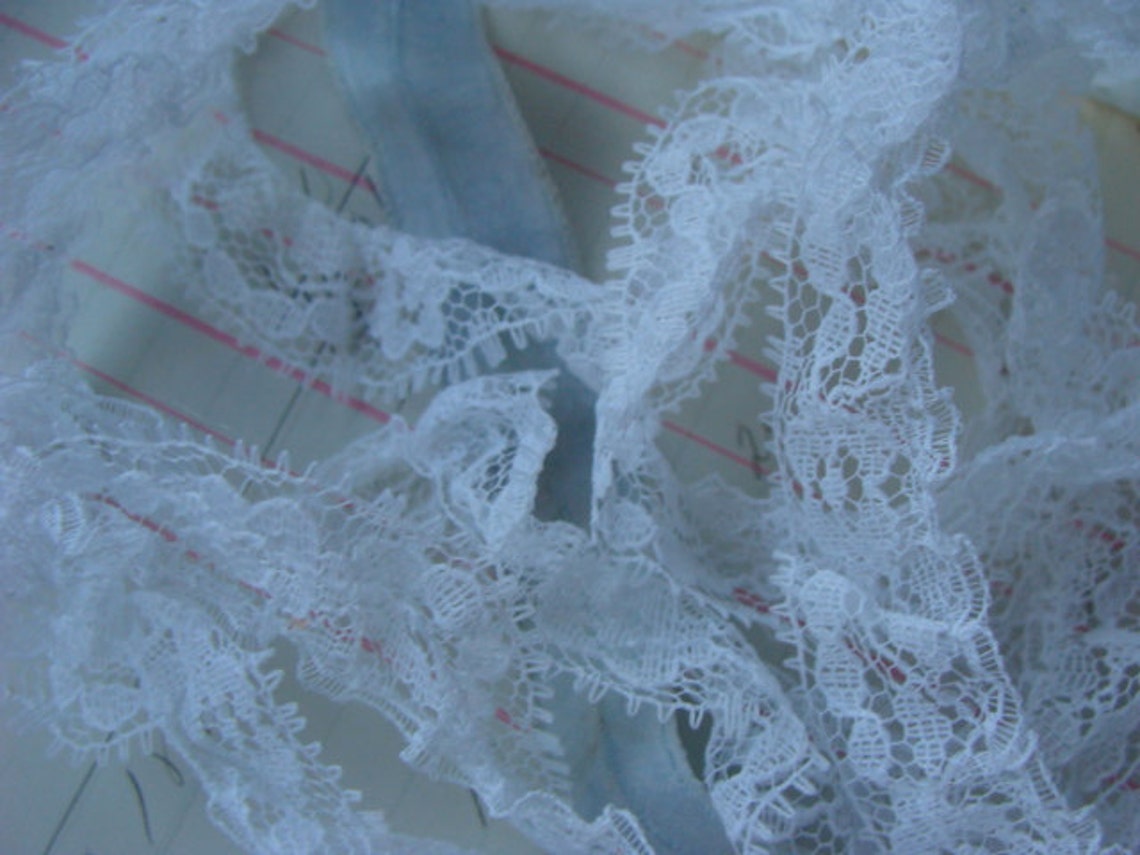 Darling Bolt of Vintage Ruffled Lace Yardage 5 1/2 yards | Etsy