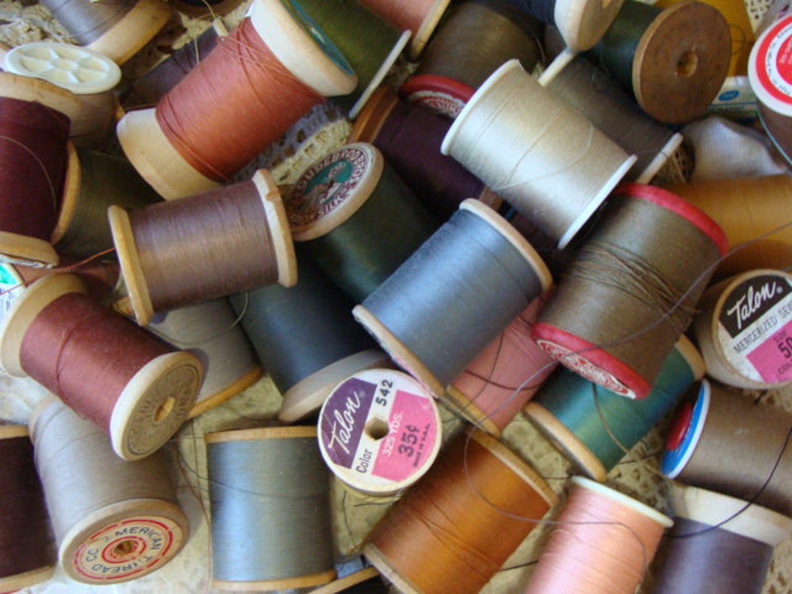 Jumbo and Large Spools Vintage Beautiful Colors Mostly Wooden Large ...