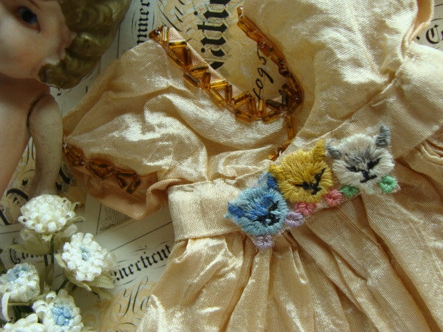 Kitsch Clothes - Etsy